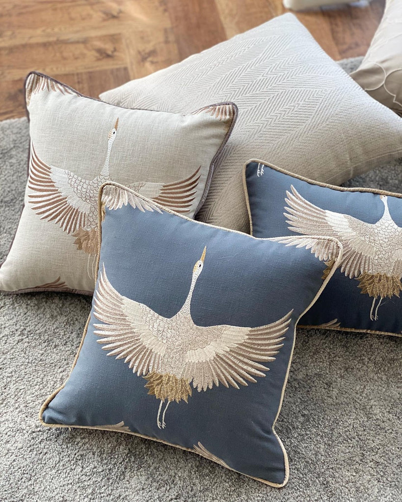 PUSANI - หมอนอิง ลายนก งานปักดิ้น ขนาด 40x40 cm – PUSANI HOME DECOR